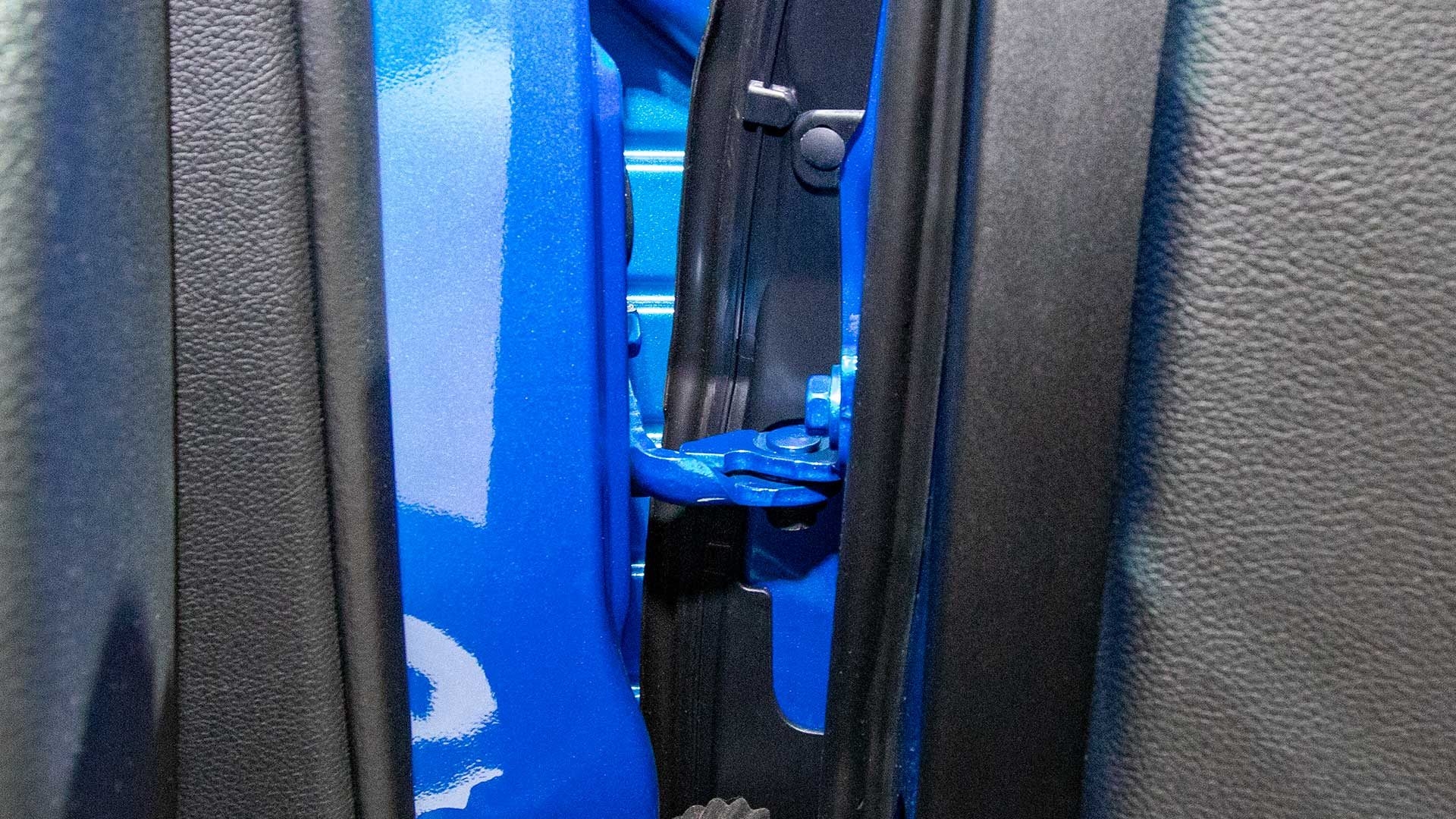 Multimatic | Hinge Systems